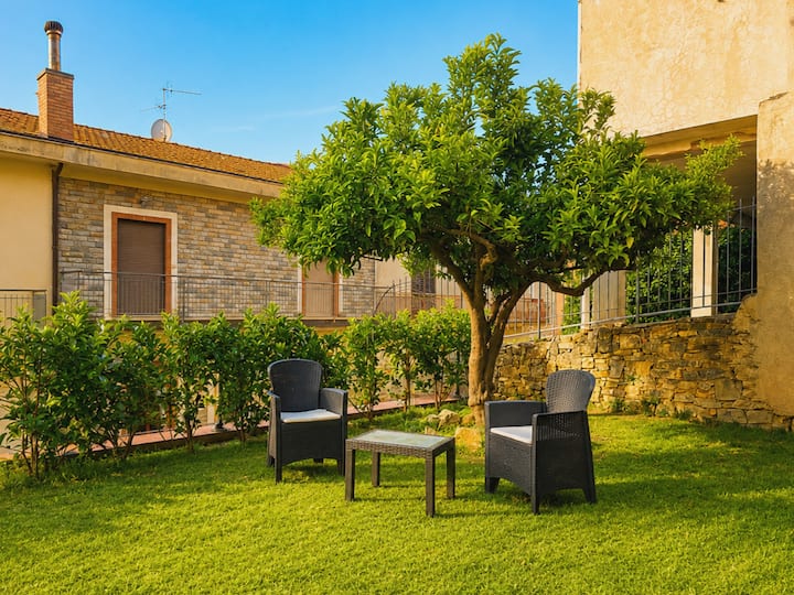 In Pietra Con Giardino, Wifi E Aria Condizionata - Pollica