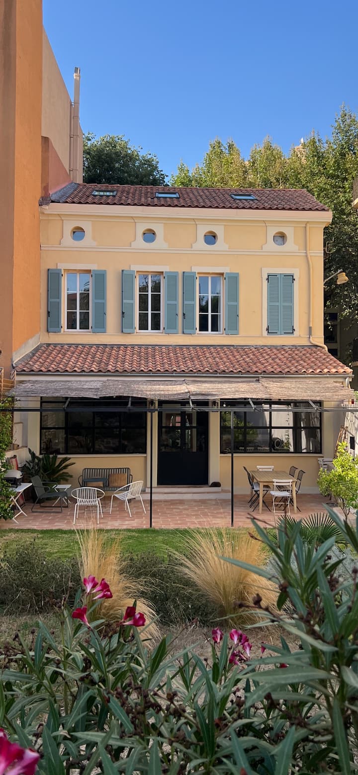 La Mitre - Grande Maison Familiale Petite Piscine - Toulon