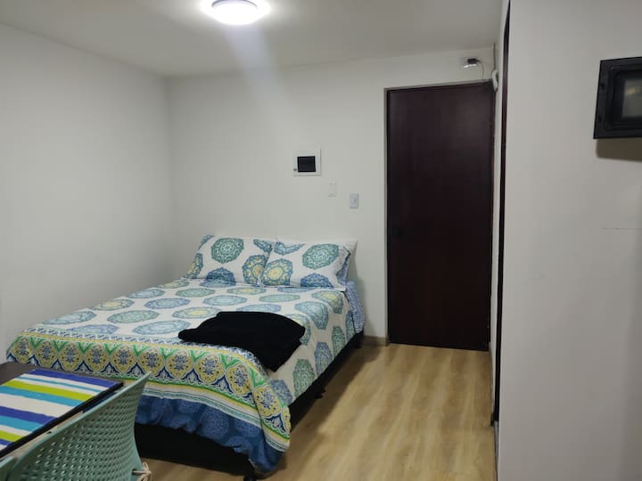 Super Clean, Cozy, Great Location Loft - 보고타