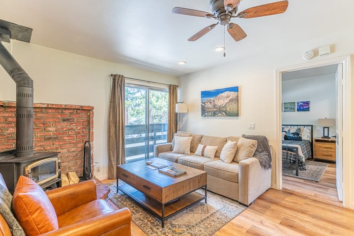 Modern 1br Central In Town, Hot Tub, Pool, Trolley - Mammoth Lakes, CA