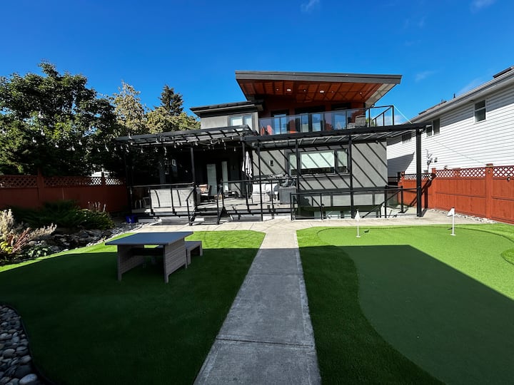 Home In Burnaby - Burnaby