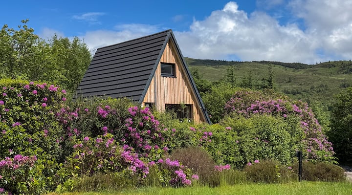 Cabin Near Glencoe, With Loch & Mountain Views - Glencoe