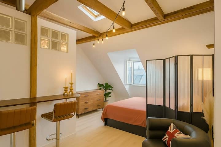 Loft, View Of Sacré Cœur, Montmartre - Paris