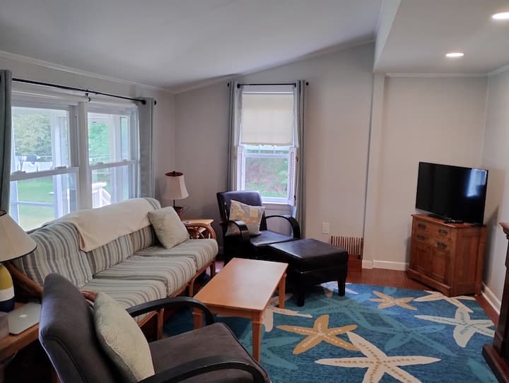 Charming Seaside Cottage Ocean View - Orleans, MA