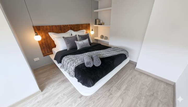 Loft Amplio Y Minimalista En Zona Rosa - Bogota