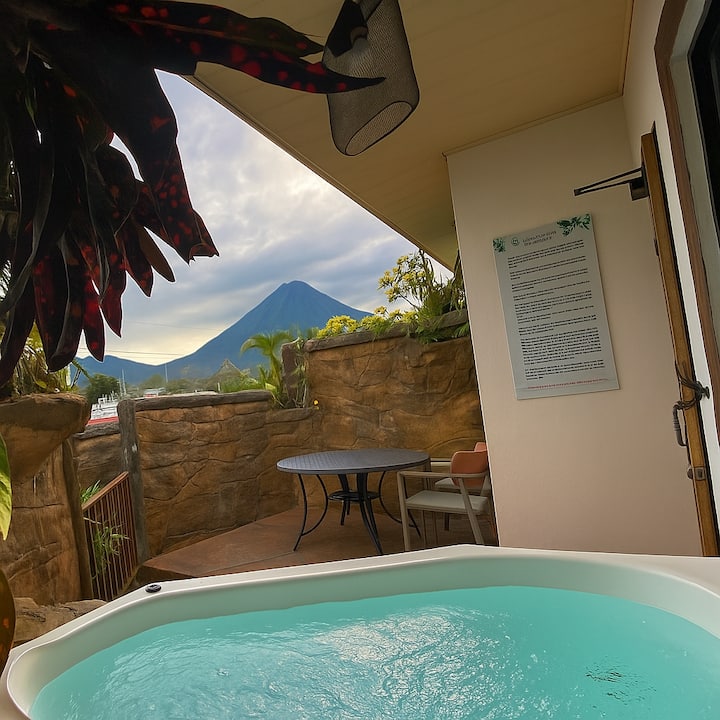 Romantic Gem & Private Jacuzzi & Volcano View - La Fortuna