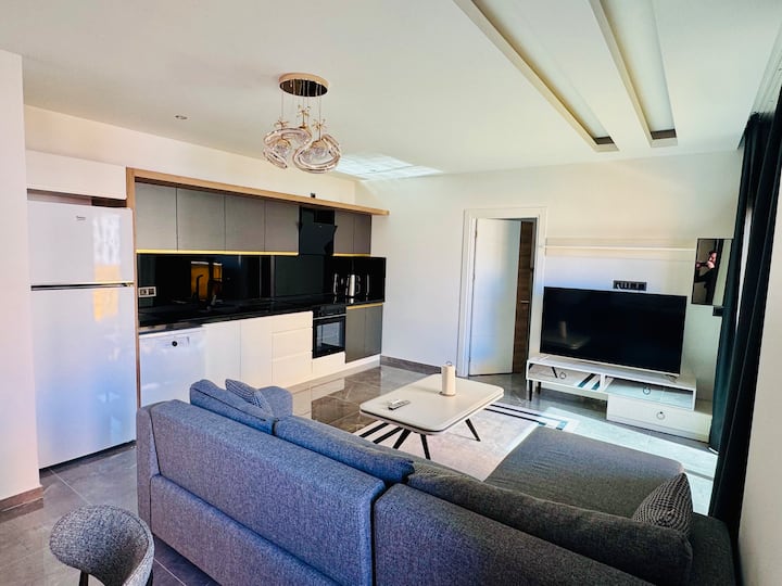Sunny Alanya Flat | Near Beach & Pool Views - Avsallar
