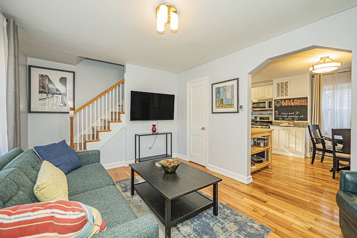 Stylish And Elegant Retreat Minutes From Dc Metro! - Hyattsville, MD