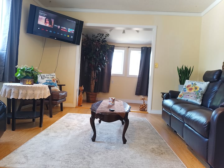 Home Away From Home In Red Deer - Red Deer