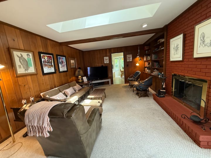 That Amazing 70s House! - Murray Hill, KY