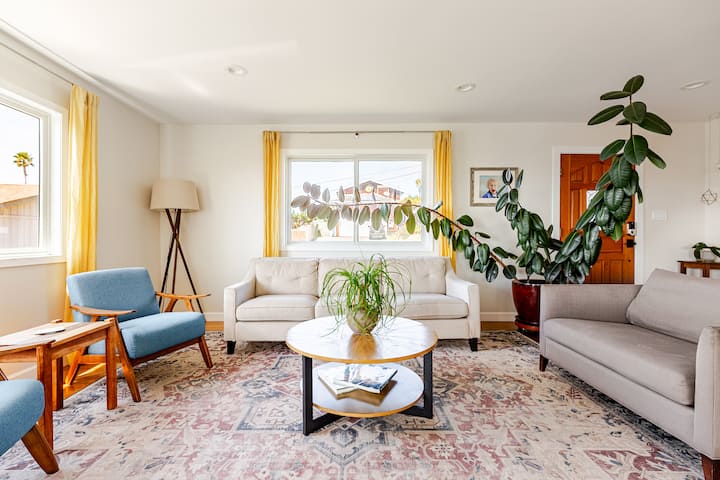Elegant But Practical Retreat To Maximize Your Enjoyment In Beautiful Hmb - Half Moon Bay, CA