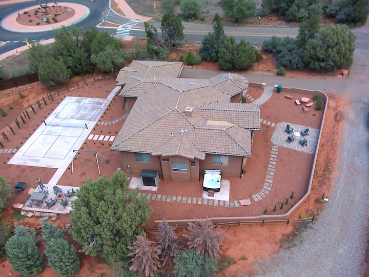 Beautiful Sedona Home With Pickleball And Views - Sedona, AZ