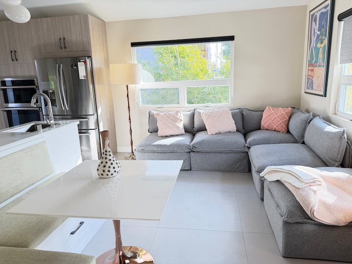 Noho Villa Oasis With A Spa Shower - Burbank, CA