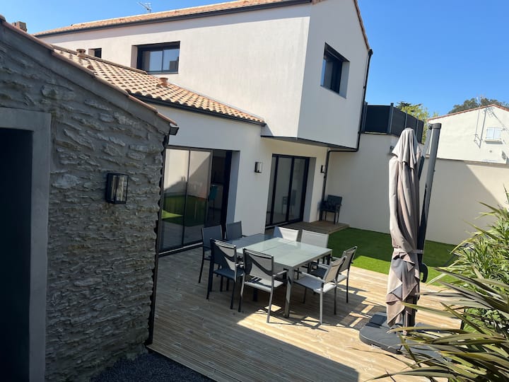 Belle Maison Neuve - Bourg  Ste Marie-200m Plage - Pornic