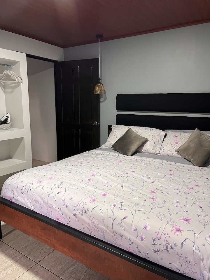 Arenal Volcano Colibri Villa - La Fortuna