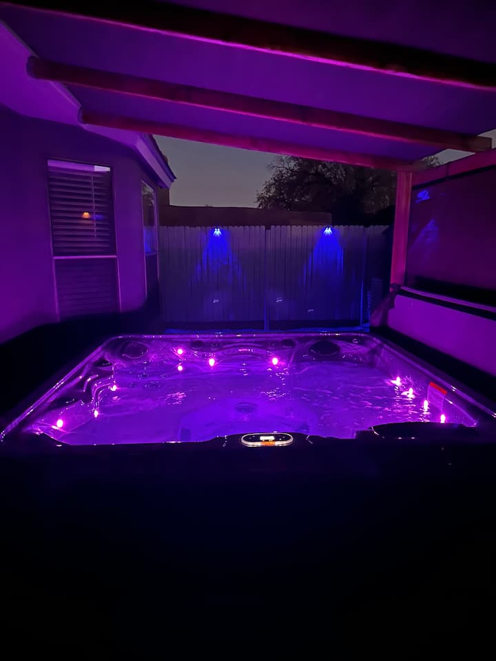 Amazing Home! Hot Tub! Right Next To Golf Course - Corrales, NM