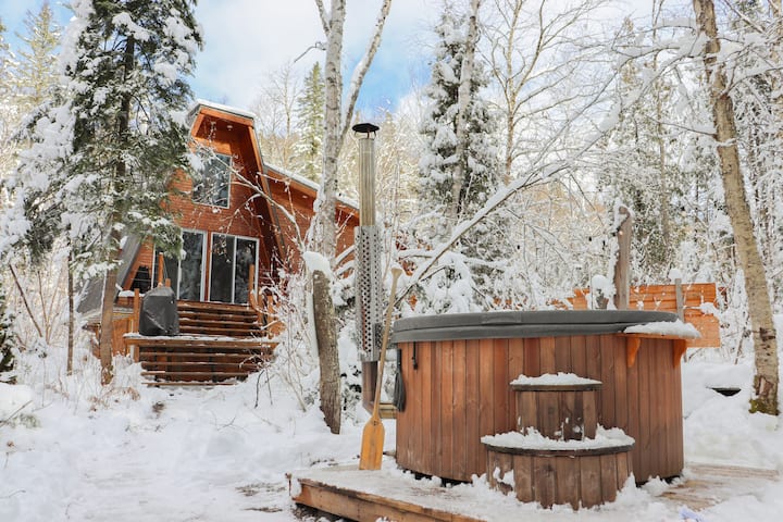 Spa, Sauna & Rivière - Shack De Luxe En Forêt - Saguenay