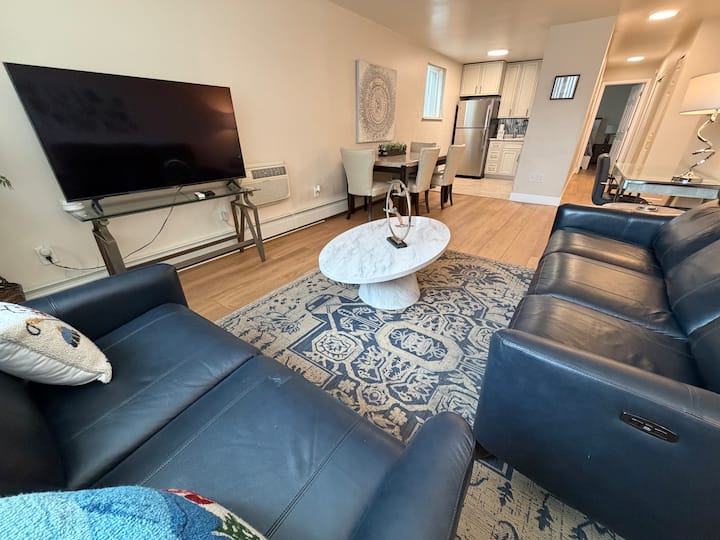Broadway Central Viii! King Bed+dedicated Desk! - Denver, CO
