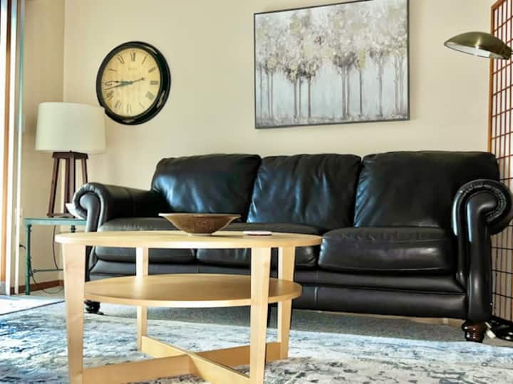 Private 2-room Guest Suite - Bloomington, IN