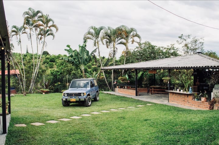 Ranch Style With Pool/jacuzzi
Free Airport Pickup - Quindio