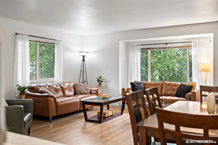 Remodeled Townhouse W/fireplace Bike Trails &Parks - Anchorage, AK