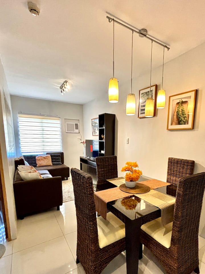 Lovely Condo Netflix-wifi-parking Camella Manors - Bacolod