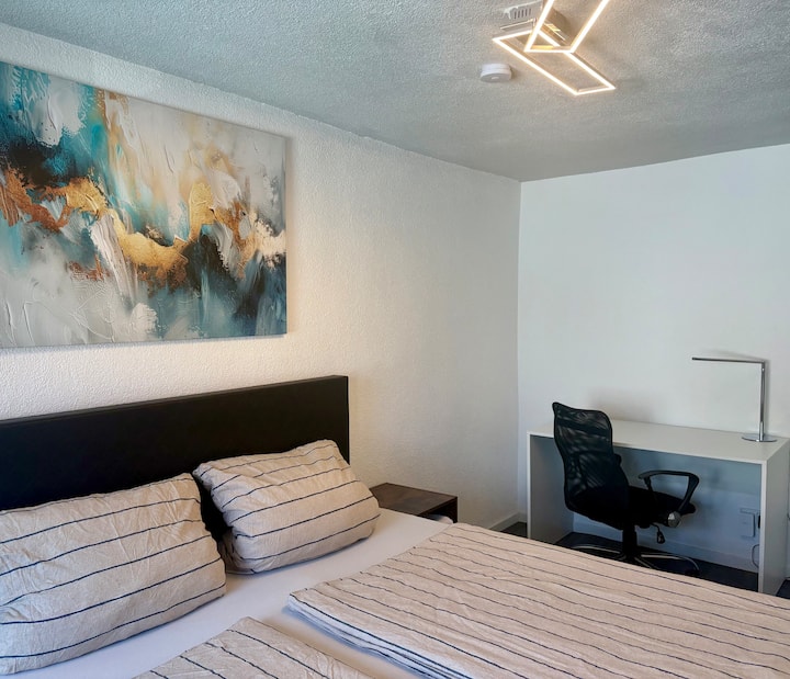 Siyen One | 24/7 Check:in - Worms