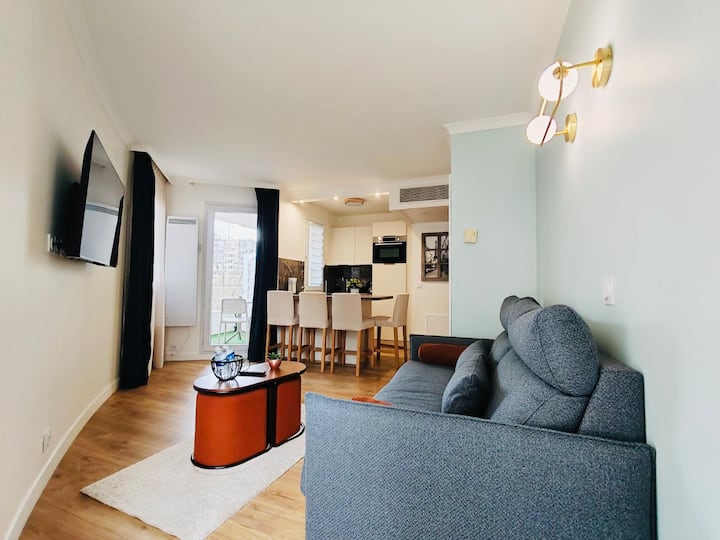 Cosy Apartment With Parking @ Paris La Défense - ibis Paris la Défense Esplanade