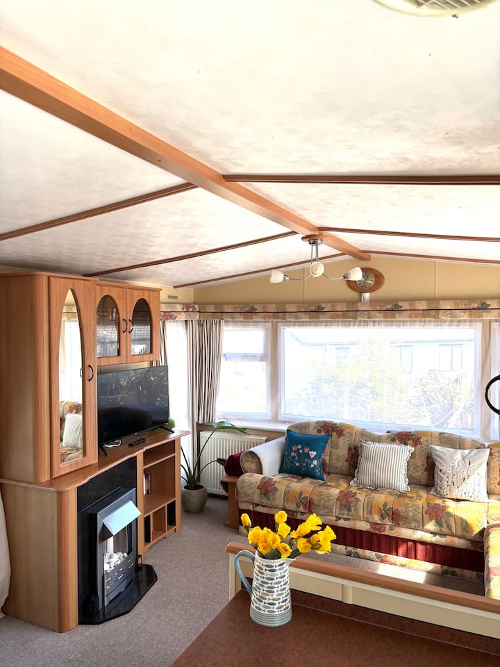 Seaside Escape 2-bed Caravan At Seven Bays Park - Saint Merryn