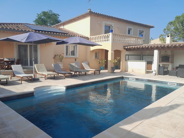 Belle Maison Spacieuse Avec Piscine - Saint-Rémy-de-Provence