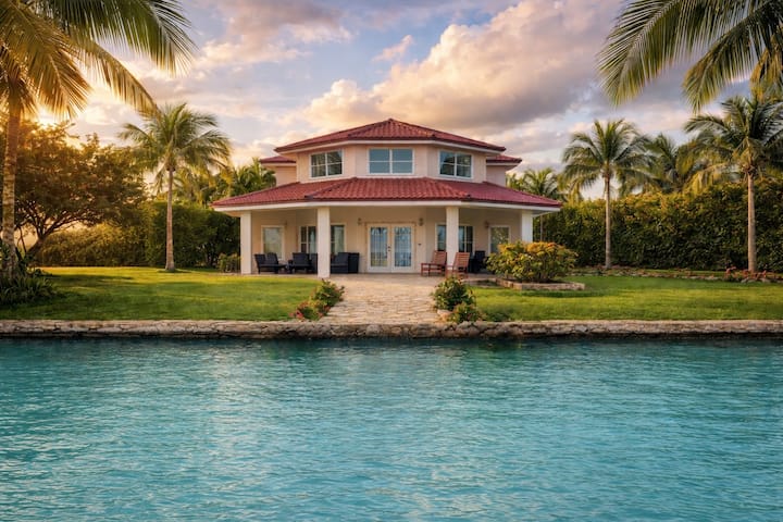 Luxury Waterfront Home + Resort! - Belize