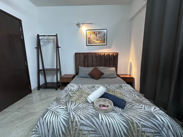 Soho Styled Room With Balcony In North Banani - Bangladesh
