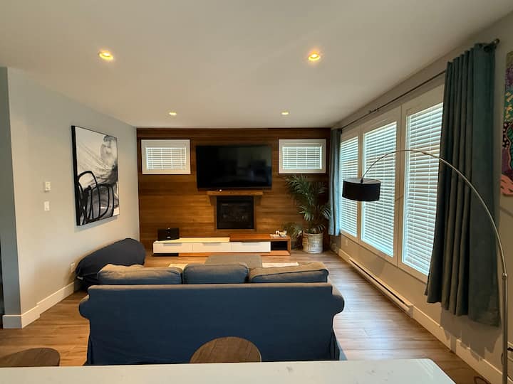 Roomy 2bdrm & Entire Home Near Rru, Lakes, Stores. - Langford