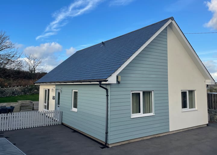 Moranedd Bach - Trearddur Bay