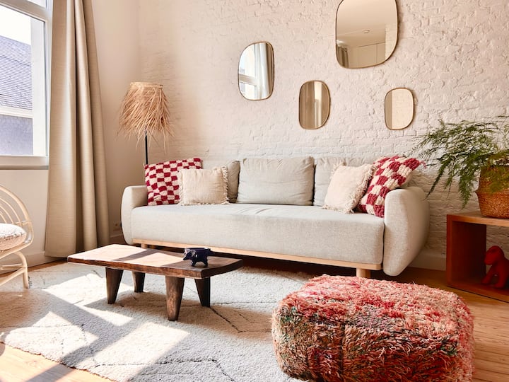 The Happy Nomad Ii: Apt In Vibrant City Center - Edegem