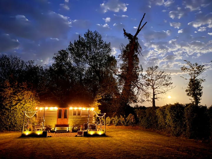 Delightful Shepherds Hut In Rural Suffolk - Norfolk
