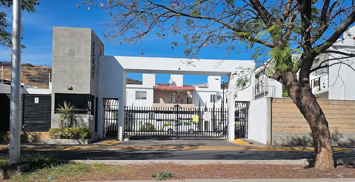 ÁLamo House, Amplia Y Cómoda En Sonterra Con A/ac - Querétaro