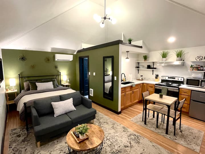 North End Cottages - La Remise - Tacoma, WA