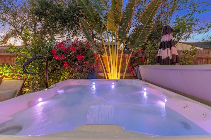 Cozy Tropical 2br Casita + Hot Tub • Near Downtown - Silver Lake, Kenneth City