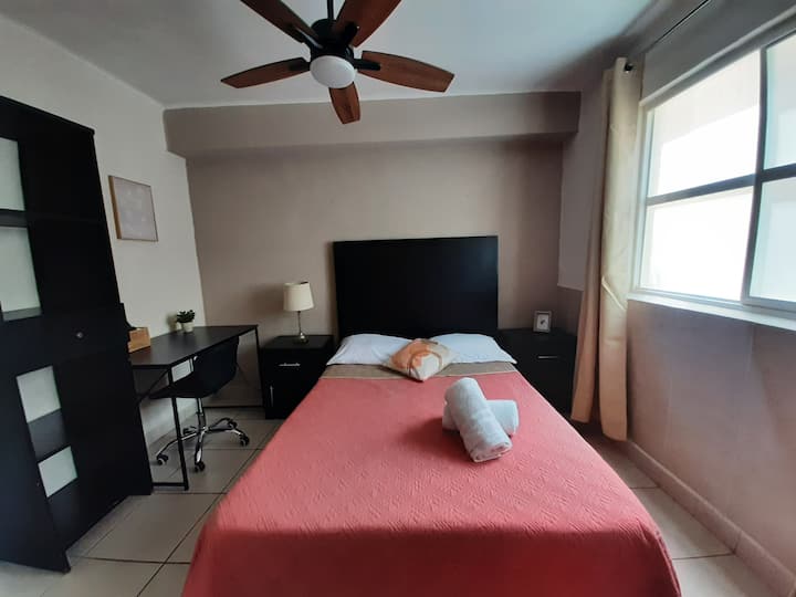 Ocampo Living #3 | Centro | 300 Mb - Querétaro