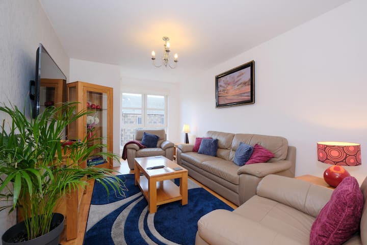 2-bed Condo Best Of Beach & City, Free Parking! - Aberdeen