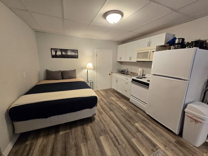Affordable Studio Apartment With Private Access! - South Dakota