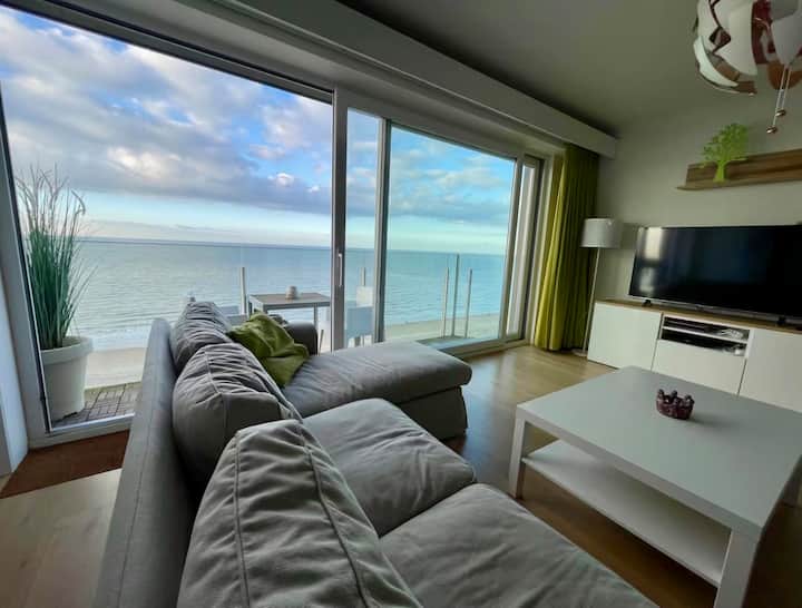Appartement Spacieux De 2 Chambres En Front De Mer - Middelkerke