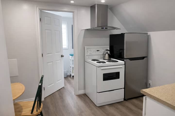 Close To Colleges | Bright Bachelor Suite - Greater Sudbury