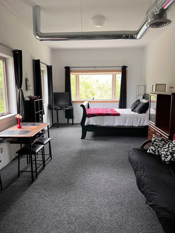 Red Retreat By Fort Seward Extended Stay - Haines, AK
