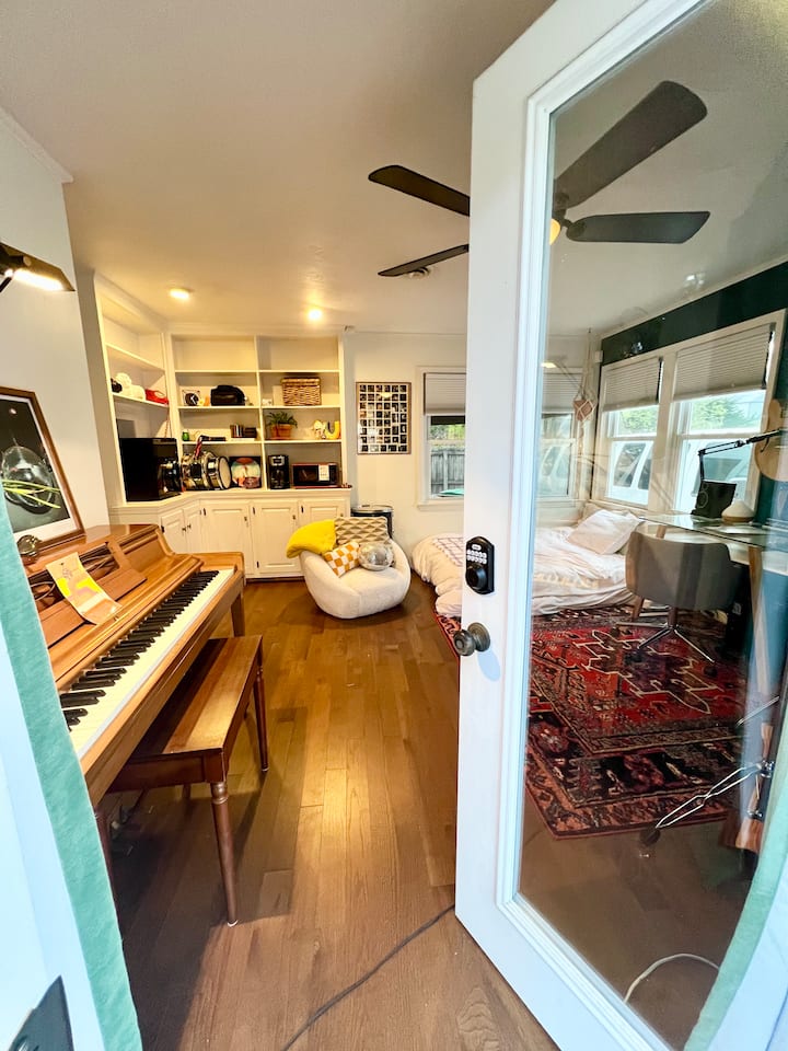Beautiful University Heights New Listing Discount - Springfield, MO