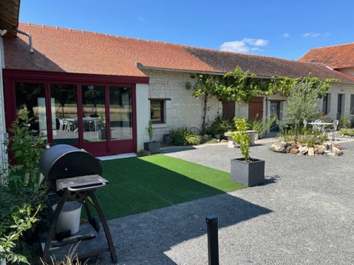 Gîte La Plume Du Poète, Jolie Maison Authentique - France