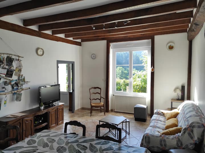 La Maison Des Sources : Gîte Nature Du Mas D'epona - Corrèze