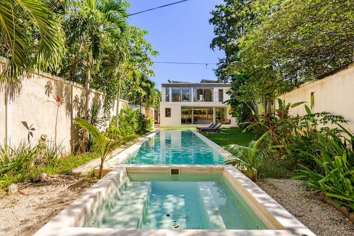 Sleeps 24 | 2 Huge Pools | Weddings | Concierge - 圖盧姆