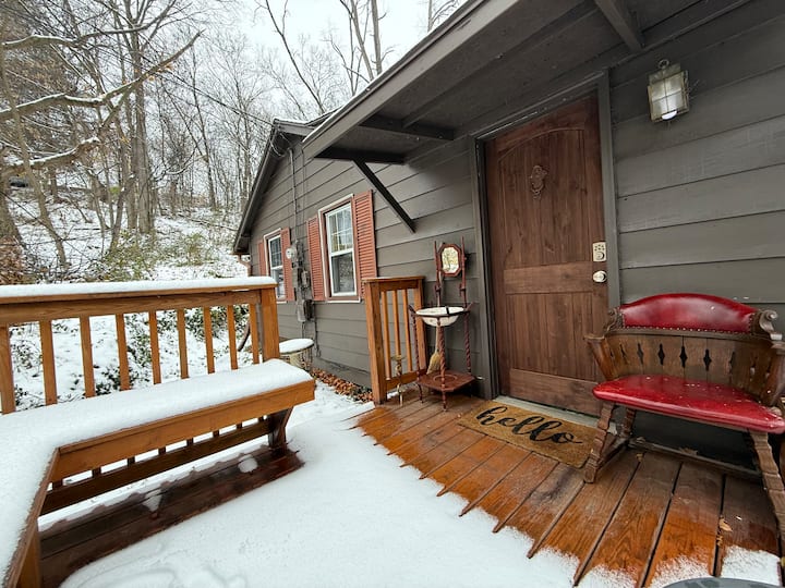 Themed Cabin Booktok Dream Fairy Fae River Kayaks - Pennsylvania